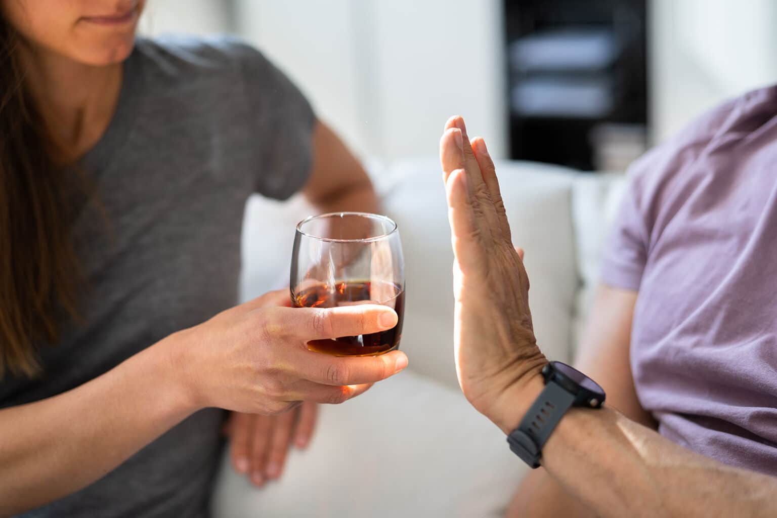 Alcohol and Your Eyes: How Much Eyesight Damage Does Drinking Cause ...